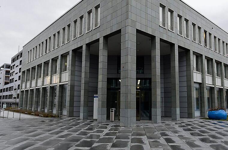 Junge Zuger Gewalttäterin muss fünfeinhalb Jahre ins Gefängnis