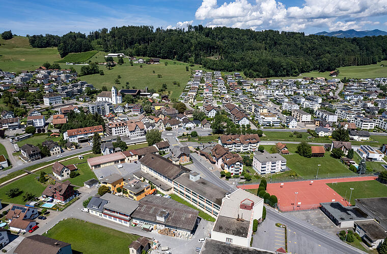 Tuggen: Alle aktuellen Nachrichten und Infos