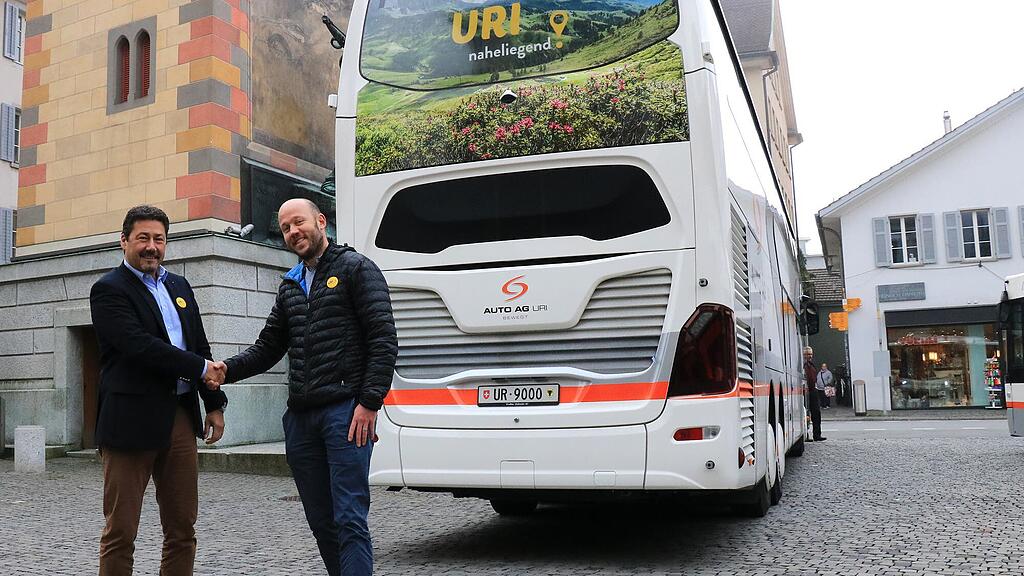 Reto Marzer (links) von Auto AG Uri und Maurus Stöckli von Uri ...