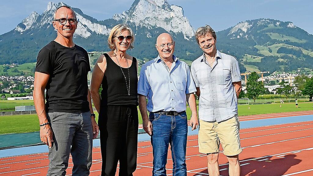 Thomi Dettling (von links), Silvia Reichlin, Markus Furrer und Bruno ...