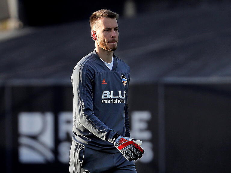 Goalie Neto nun von Valencia zu Barcelona