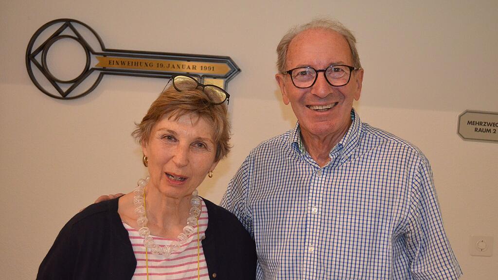 Adolf Durrer mit Nachfolgerin Ruth Etienne-Klemm als ...