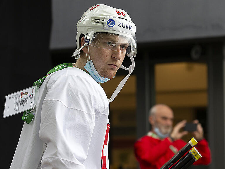 NHL-Debüt für Verteidiger Janis Moser