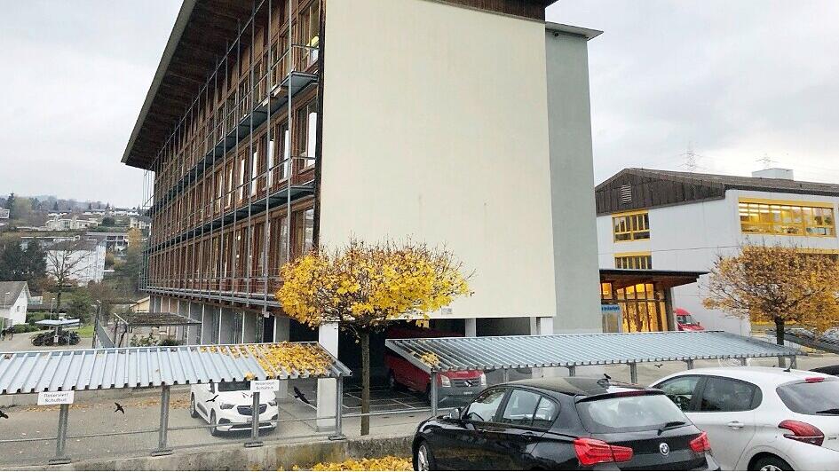 Die Infoveranstaltung findet in der Aula des Schulhaus Ebnet statt.