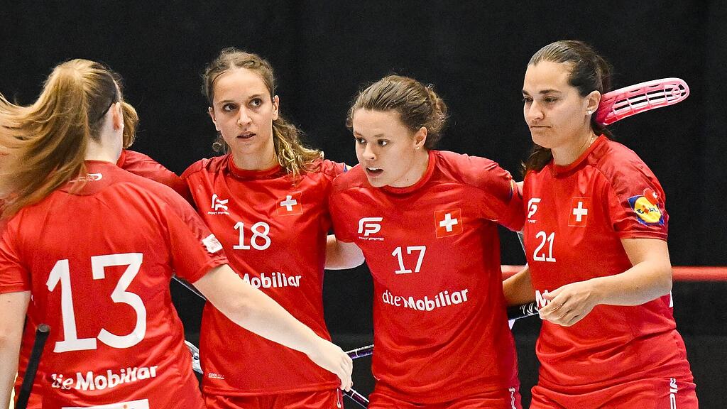 Isabelle Gerig (Zweite von rechts) spielte mit dem Schweizer ...