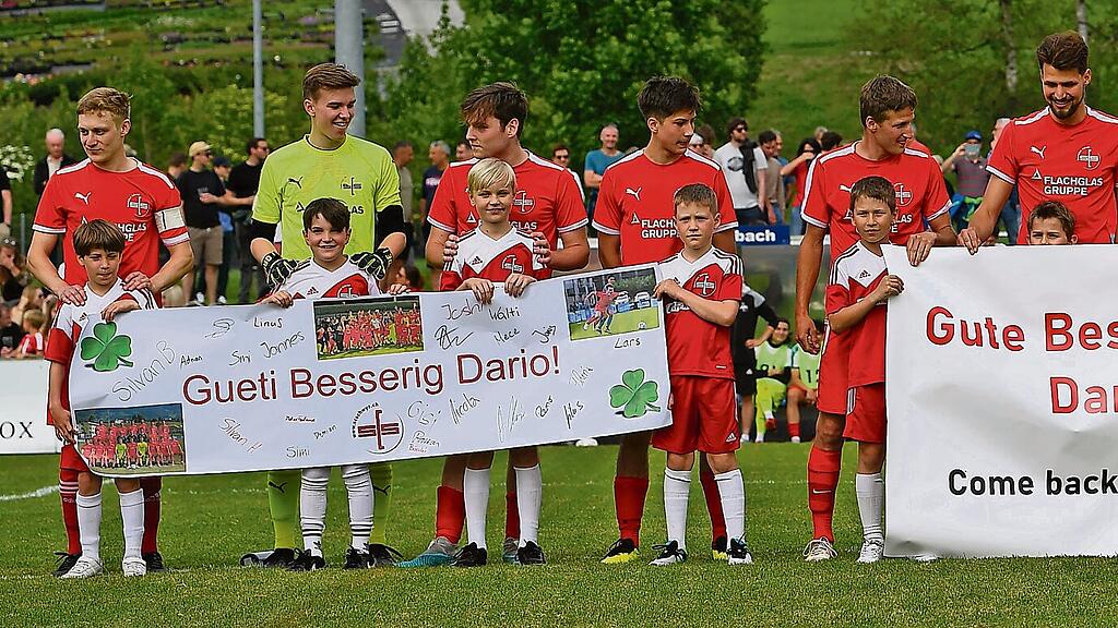 Profi-Feeling für den SC Schwyz: Die Fussballer liefen am Cupfinal mit ...