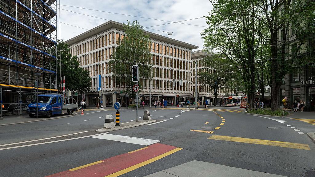 So präsentiert sich der LUKB-Hauptsitz heute./>