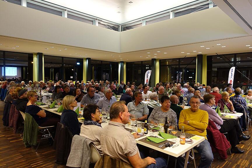 Personalien und schwierige GAV-Verhandlungen prägen Syna-Versammlung