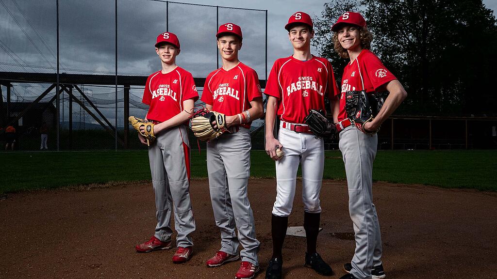 Nico Stalder, Vincent Fragodt, Jonathan Egger und Marco Fragodt (von ...