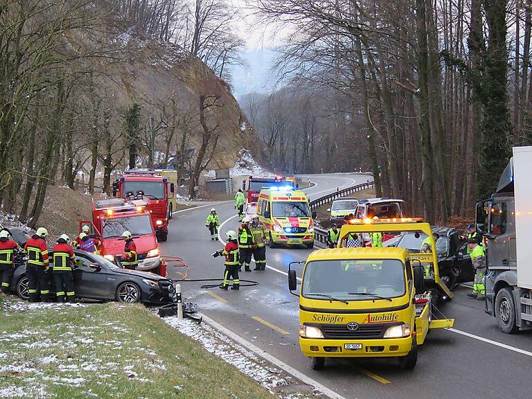Glatteisunfälle auf Aargauer Passstrassen