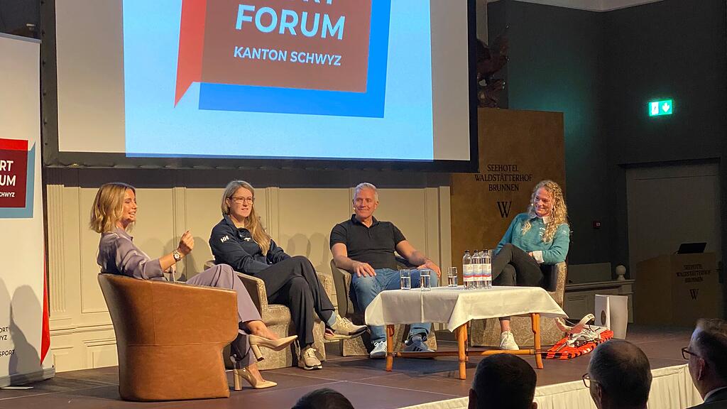 Die Podiumsdiskussion am Schwyzer Sportforum wurde von SRF-Moderatorin ...