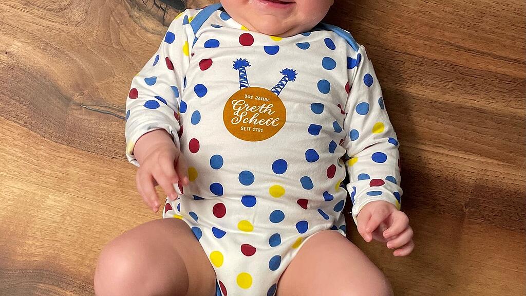 Dies ist eines der Modelle, welche die Zuger Grafikerin Regi Meier für ...