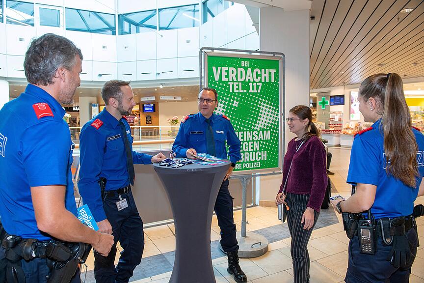 Schwyzer Polizei informierte über sicheres Wohnen