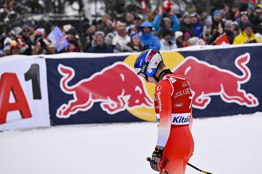 Nach der Abfahrt in Kitzbühel beginnt das Zittern – ums Knie und ums Podest