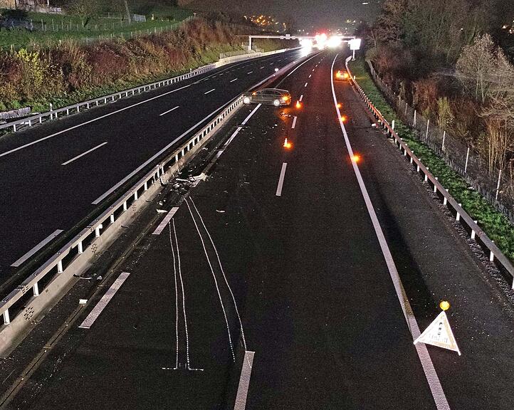 Unfall zwischen zwei Autos auf A14 fordert eine verletzte Person