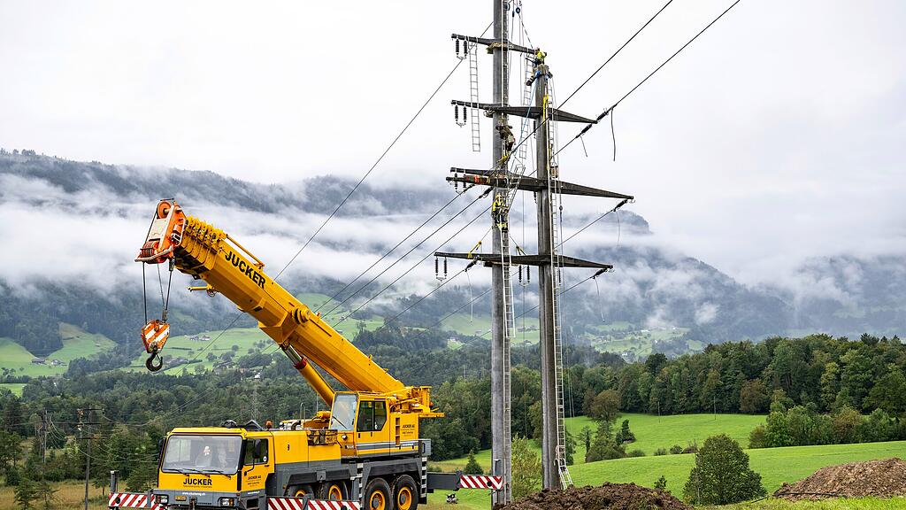 Installation von Starkstrom in der Röten: Jetzt wird das Stromnetz in ...