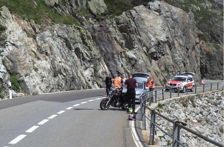 Töfffahrer verletzt bei Unfall am Sustenpass