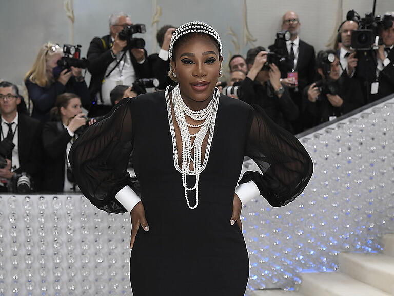 Serena Williams mit Baby-Bauch bei Met-Gala
