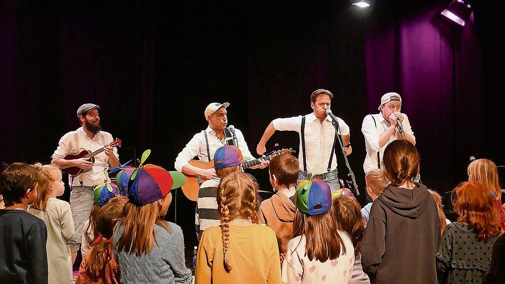 Zwirbelwind sind seit zehn Jahren unterwegs (von links): Ueli Nideröst ...