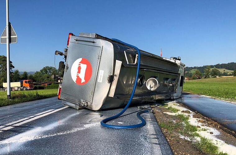 Milch Ausgelaufen Im Auto