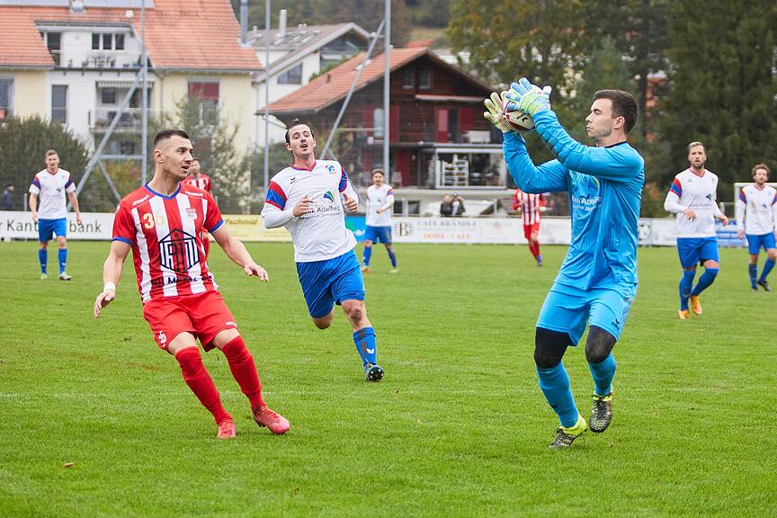 Am Entscheid über den Saisonunterbruch scheiden sich bei den Zuger ...