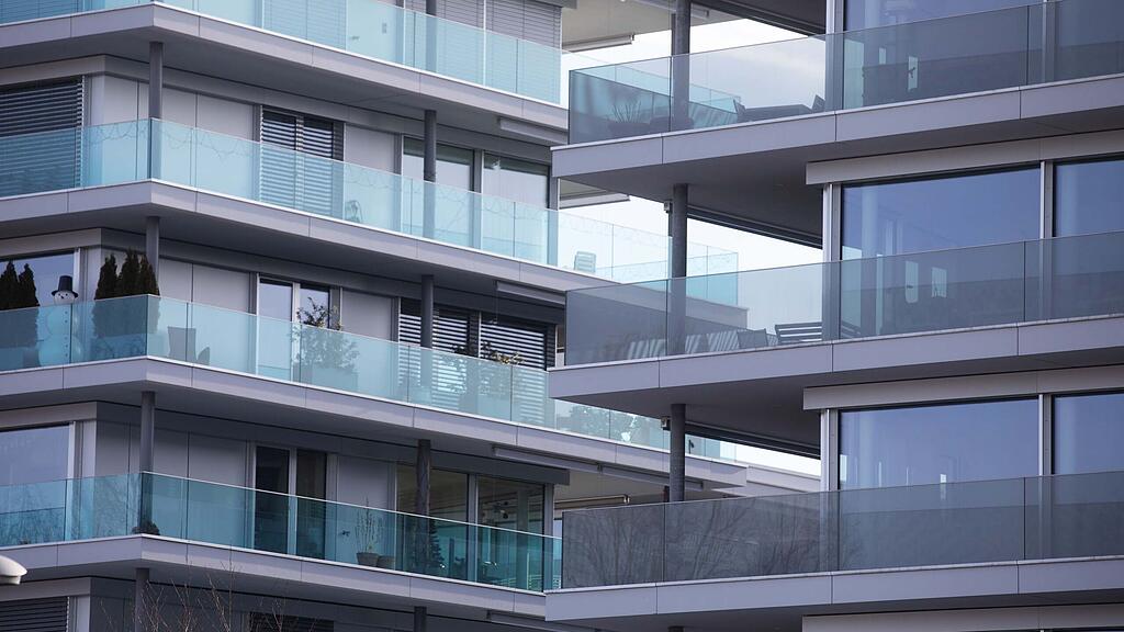 Feldpark-Haeuser, gleich bei der Nordstrasse in Zug.