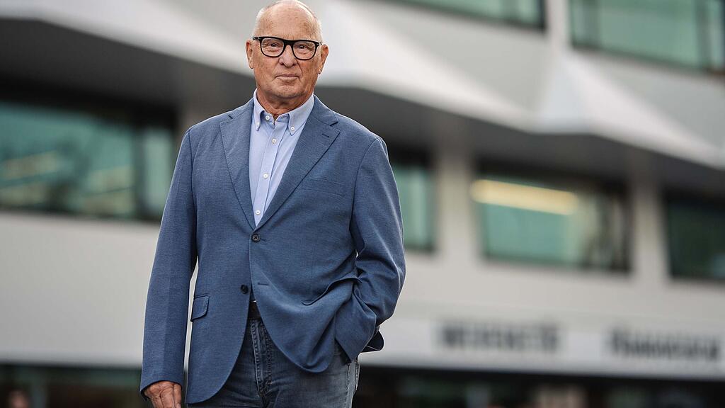 Ulrich Fässler vor der Universität Luzern. Als FDP-Regierungsrat und ...