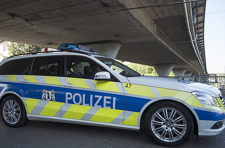 Töff rast mit Tempo 102 durch 40er-Zone