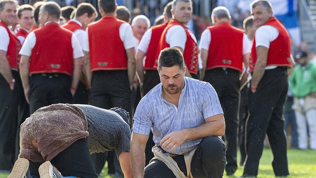 Mike Müllestein (rechts) war einer der besten noch aktiven Schwingern ...