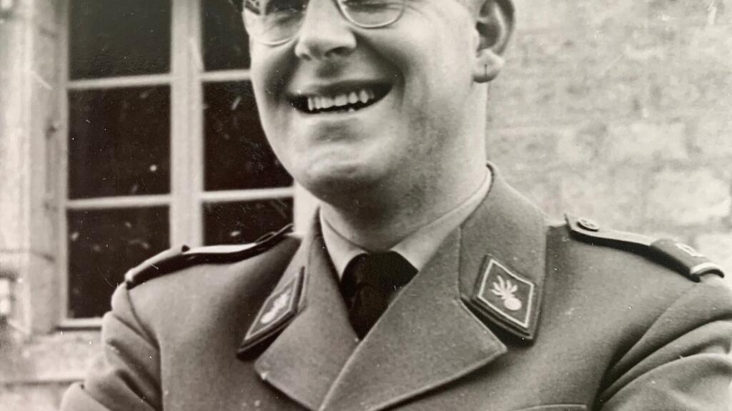 Jules Muheim als Leutnant der Schweizer Armee. (Bild: PD/Staatsarchiv Uri)