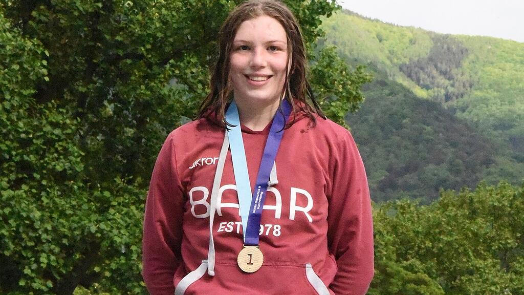 Anina Bruhin holte an der Open-Water-SM über fünf Kilometer erneut den ...