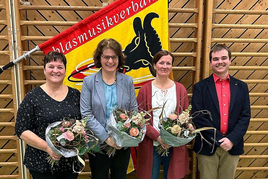 Blasmusikverband hat drei neue Ehrenmitglieder