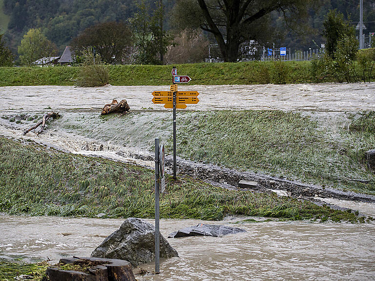 Kanton Uri will Überschwemmungen beim Reussdamm eindämmen