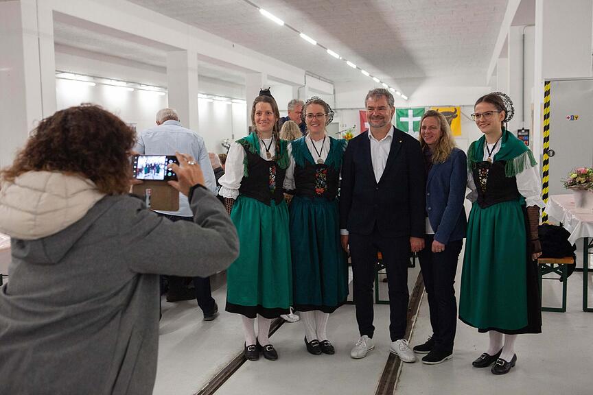 Georg Simmen lässt sich feiern