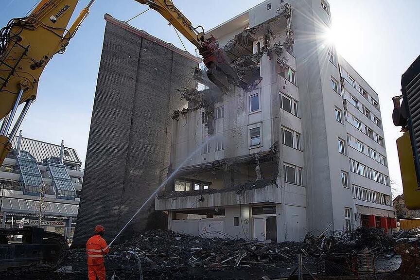 Abbruch, Aushub, Neubau: Die Bilder zum «Dreiklang» Sursee