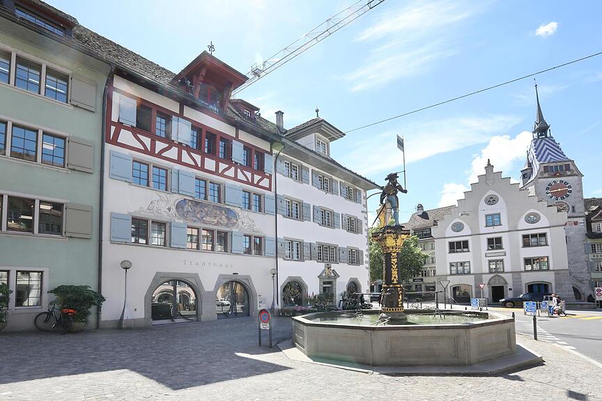 Die Stadt Zug senkt die Steuern