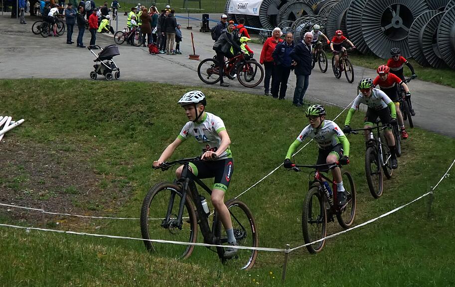 Packende Mountainbike-Rennen in allen Altersklassen
