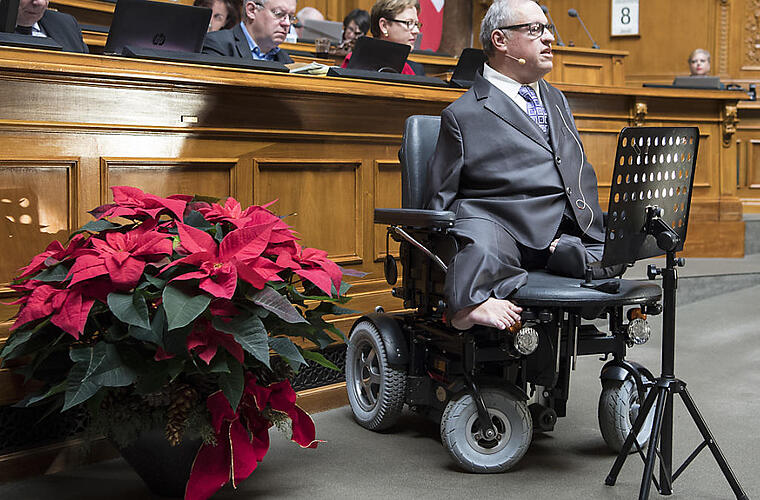 Hindernisse für Behinderte abbauen