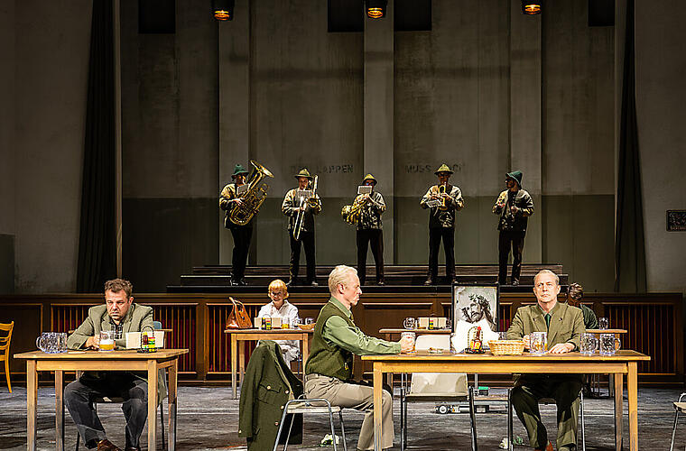 Marthaler dekonstruiert den "Freischütz"