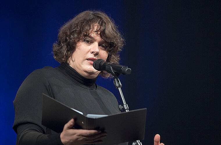 Patti Basler trifft der Schlagbaum