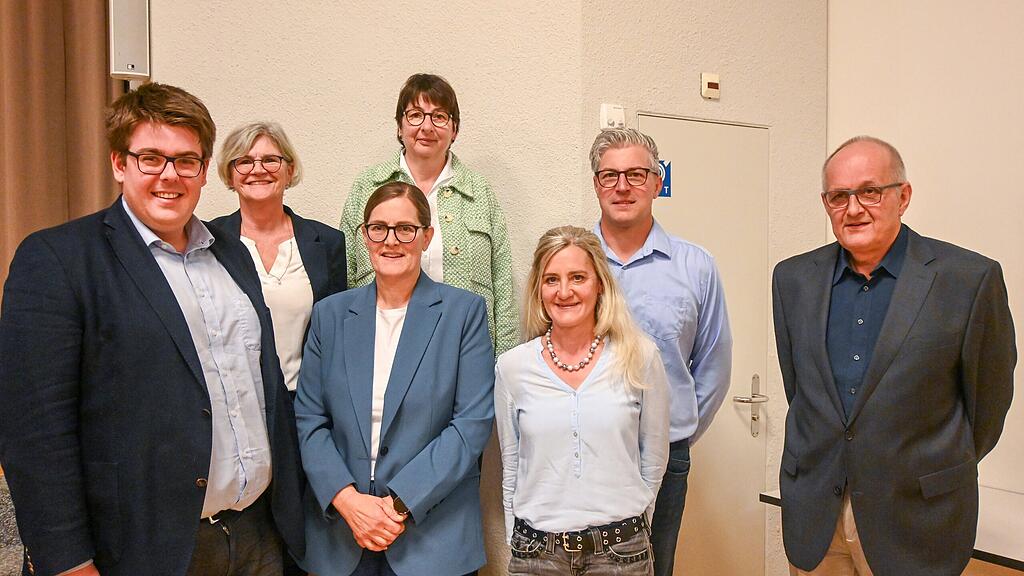 Einstimmige Wiederwahl des Kirchenvorstandes (von links): Livio Zulli ...