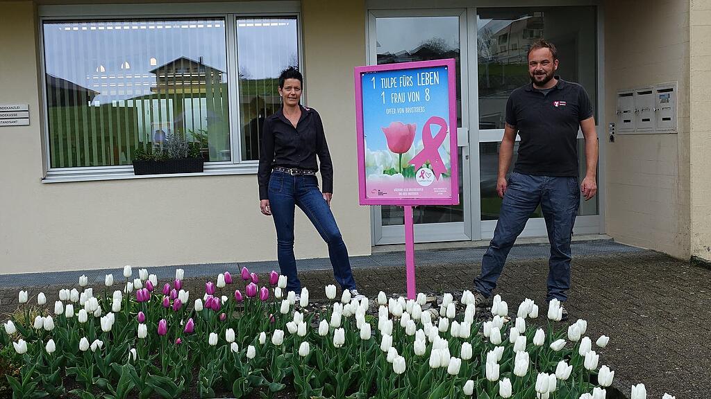 Judith Durrer, Gemeindepräsidentin, und Roland Gisler, Leiter Bauten ...