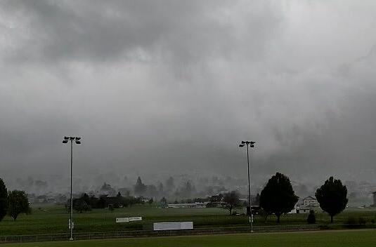 Das Gewitter zieht auf.