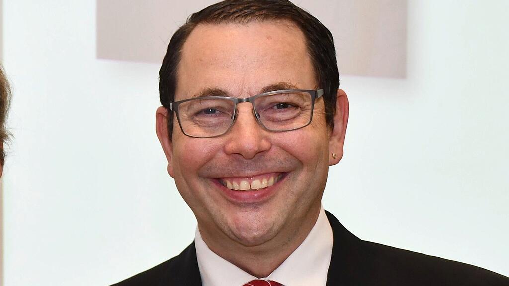 Mc-PaperLand-Besitzer Andreas Kümin ist Präsident des Schwyzer Handels ...