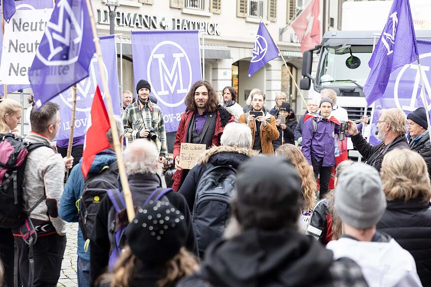 Nicolas Rimoldi fühlt sich von Luzerner Gericht gelobt, geehrt und ...