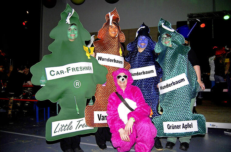 Maskenball mit «Erlebnis-Puff»