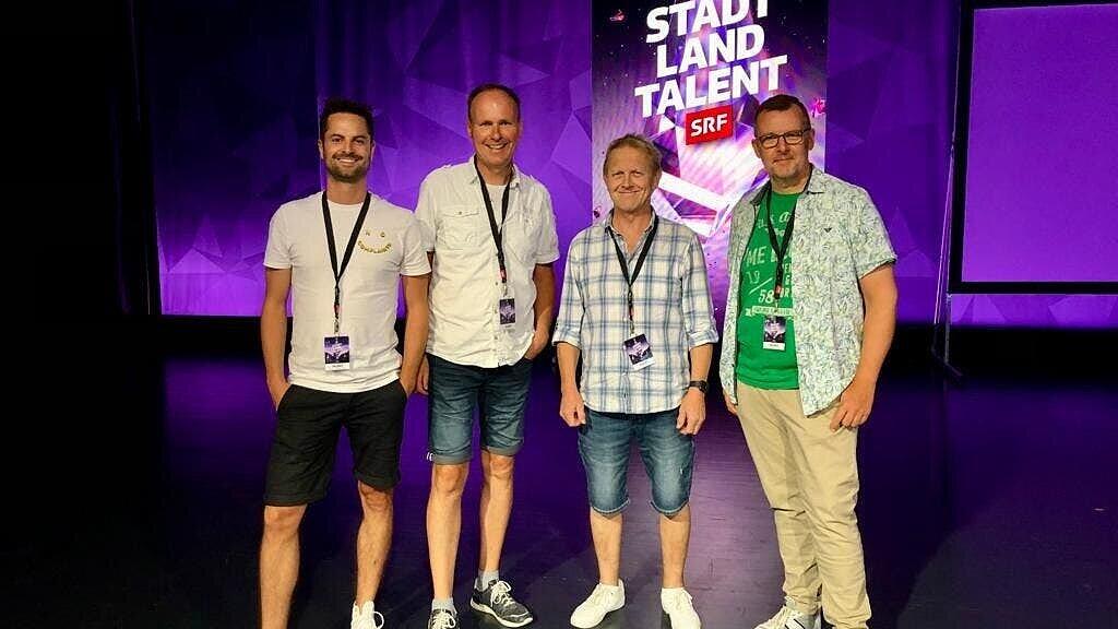 Das Lochus Alphorn Quartett beim Casting: (v.l.) Kevin Schmid, Erwin ...