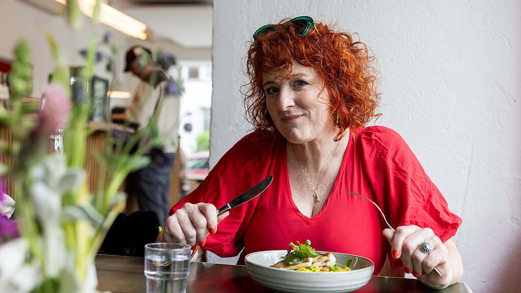 «Um richtig gut denken zu können, muss man essen.» Schauspielerin und ...