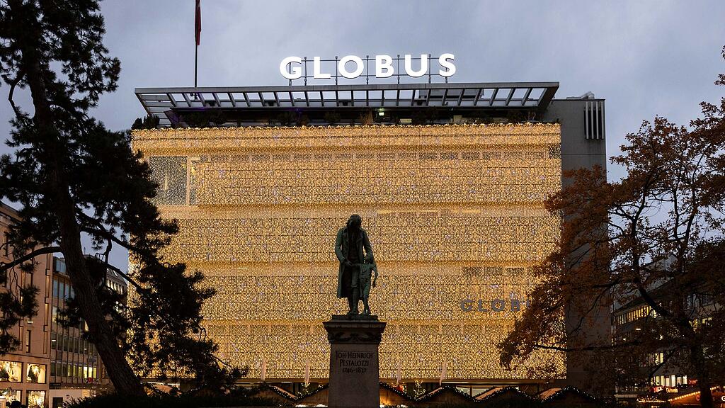 Globus-Warenhaus an der Schweizergasse/Löwenplatz in Zürich mit ...
