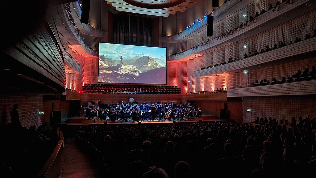 Impression vom Konzert des City Light Orchestras am Samstagabend im KKL.
